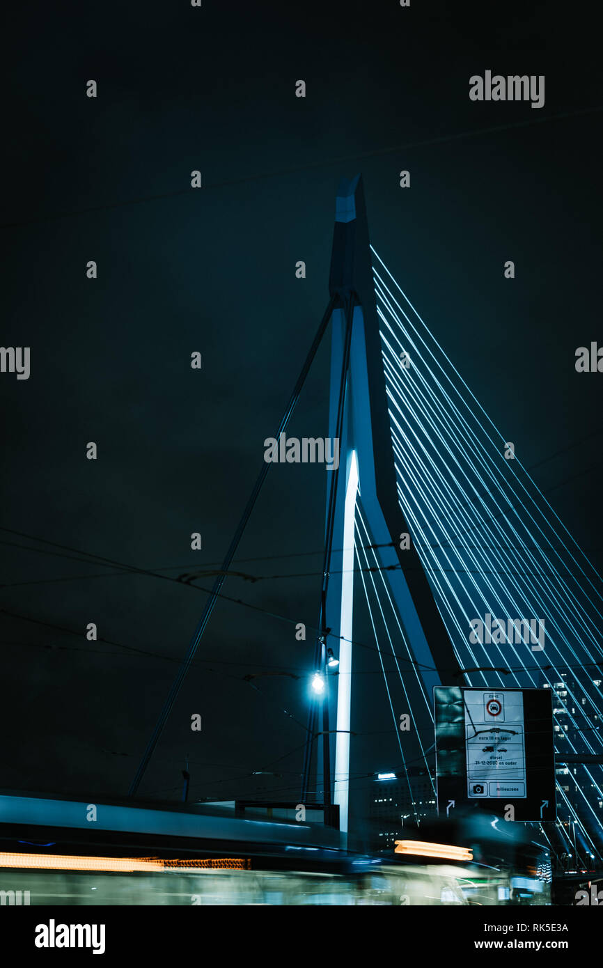 Erasmus bridge landmark in Rotterdam Stock Photo - Alamy