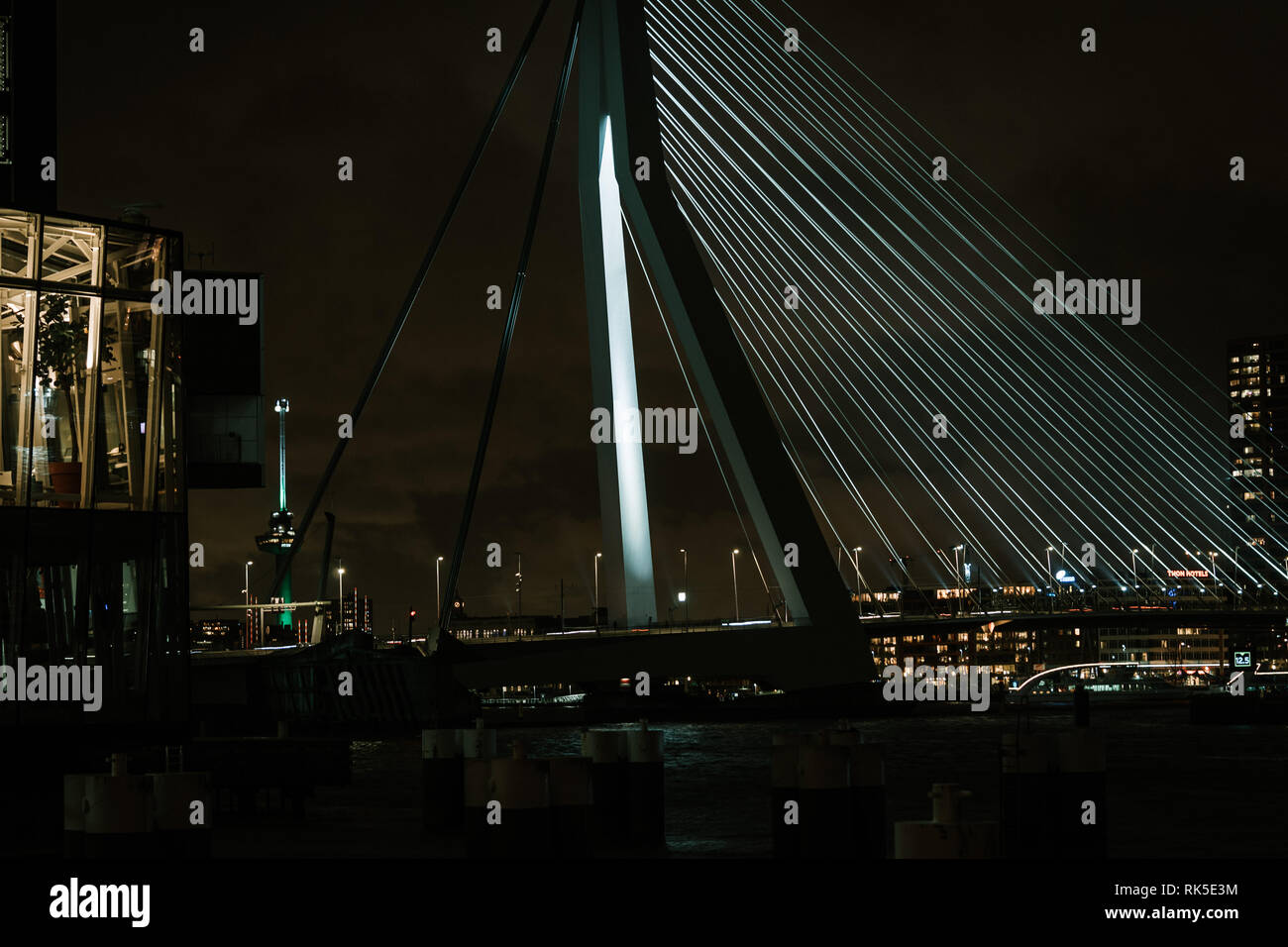 Erasmus bridge landmark in Rotterdam Stock Photo - Alamy