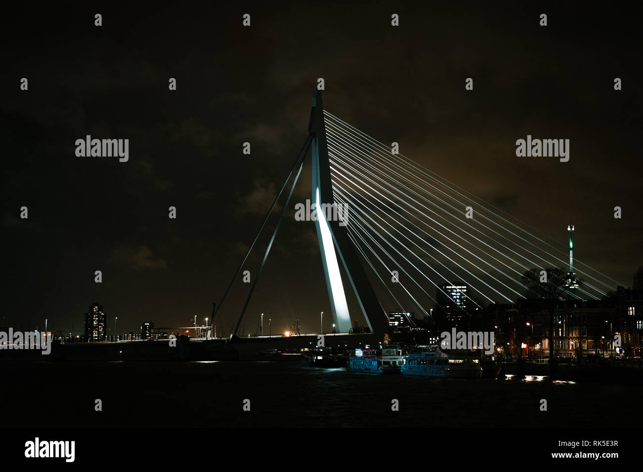 Erasmus bridge landmark in Rotterdam Stock Photo - Alamy