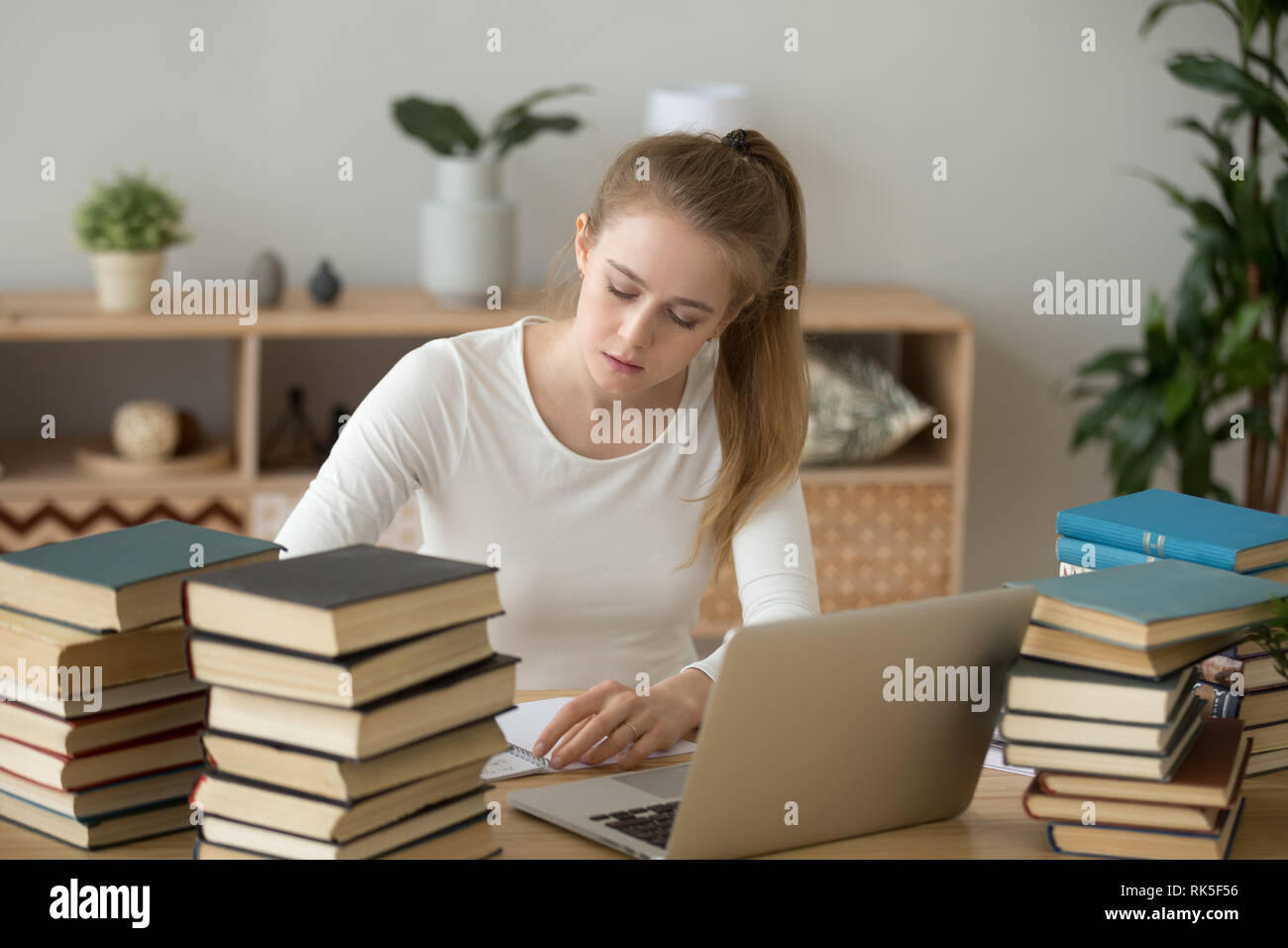 Dissertation with books and pen hi-res stock photography and images - Alamy
