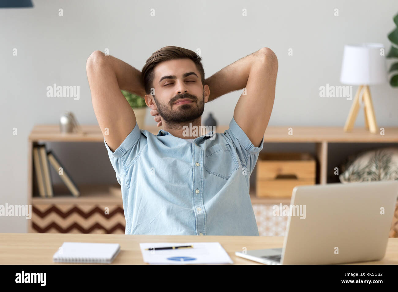 Comfort break hi-res stock photography and images - Alamy