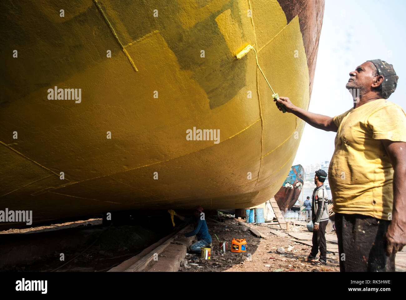 Dock workers ,06 february2019 dhaka Bangladesh,Dock workers in a shipyard in Dhaka, Bangladesh ...