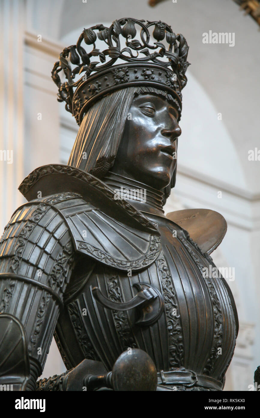 Maximilian i tomb austria hi-res stock photography and images - Alamy