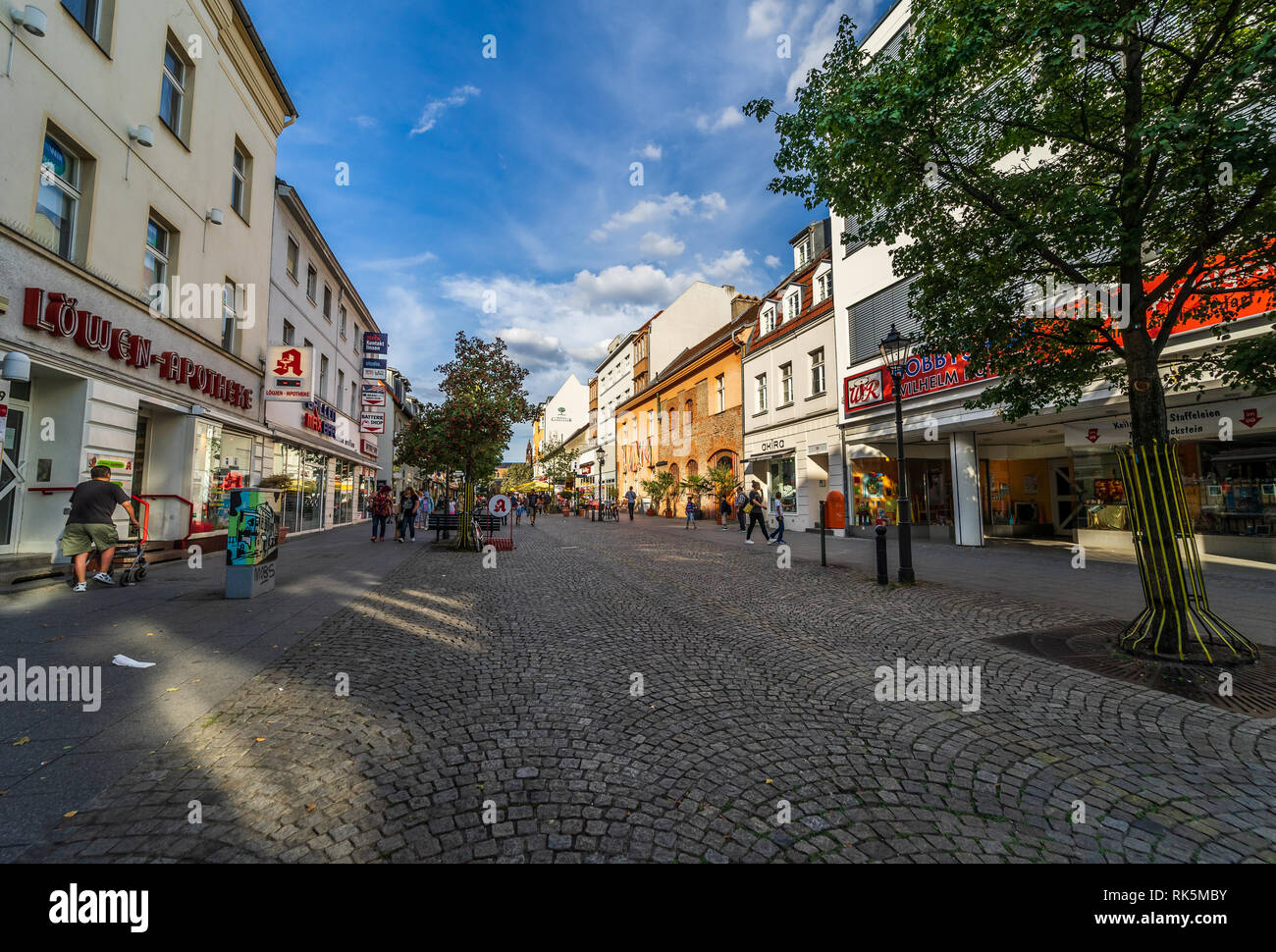 BERLIN - SEPTEMBER 09, 2018: Streets of the historic center of Altstadt ...