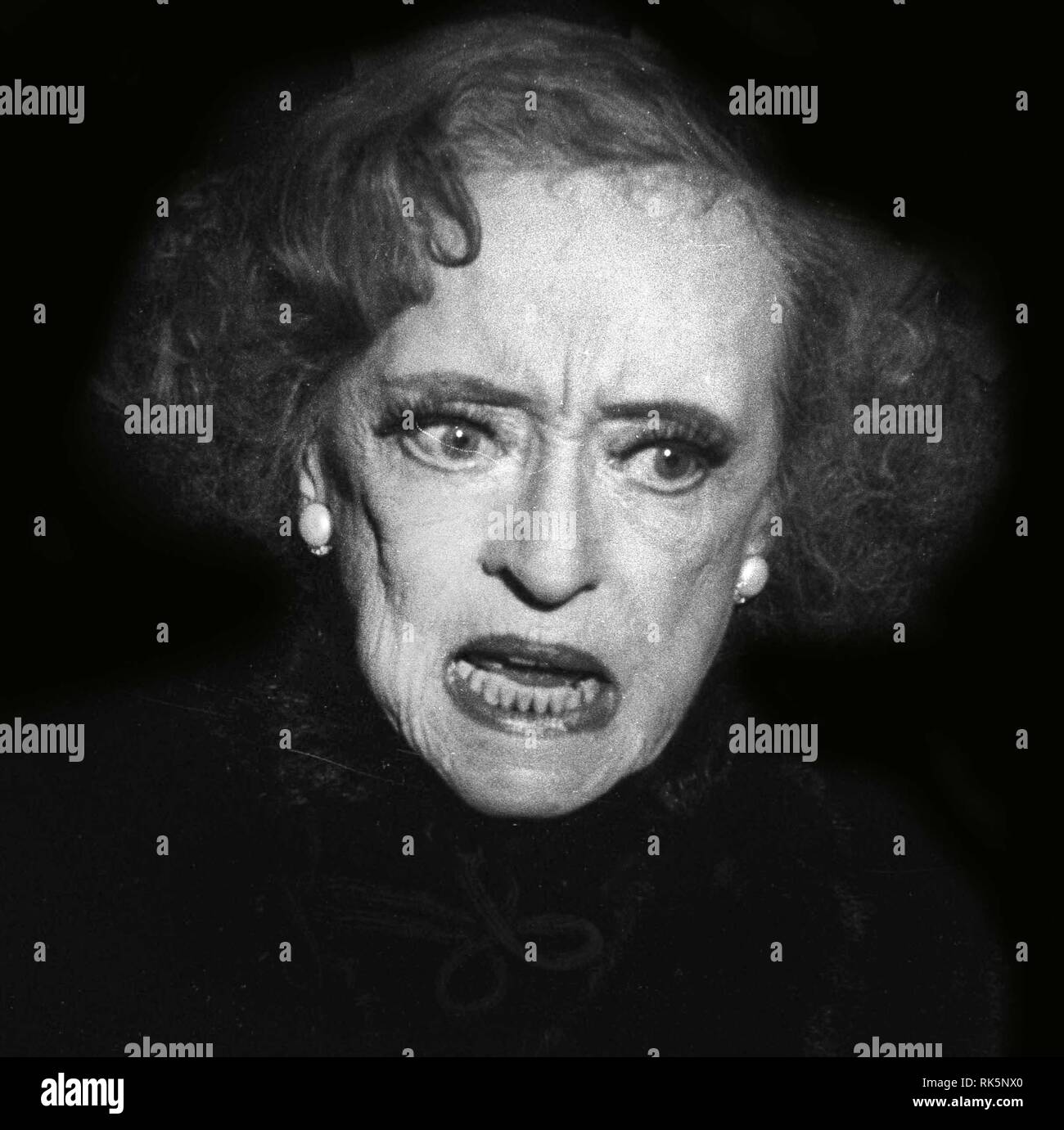 Bette davis 1979 hi-res stock photography and images - Alamy