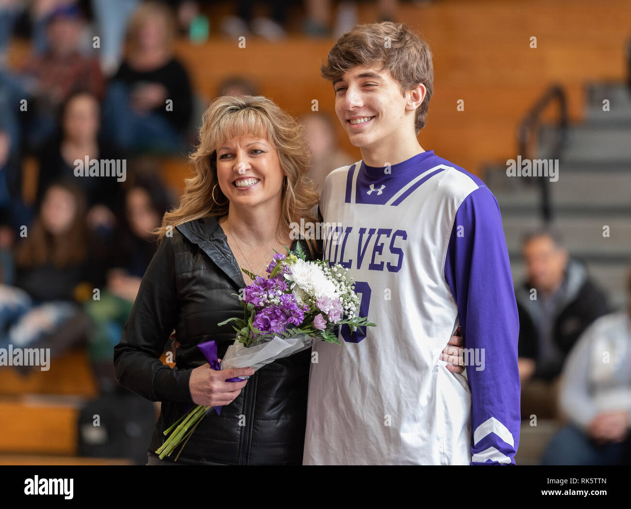 Basketball action with Red Bluff vs. Shasta High School Varsity in ...
