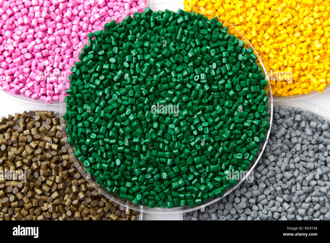 The plastic granules. Dye for polypropylene, polystyrene in granules ...
