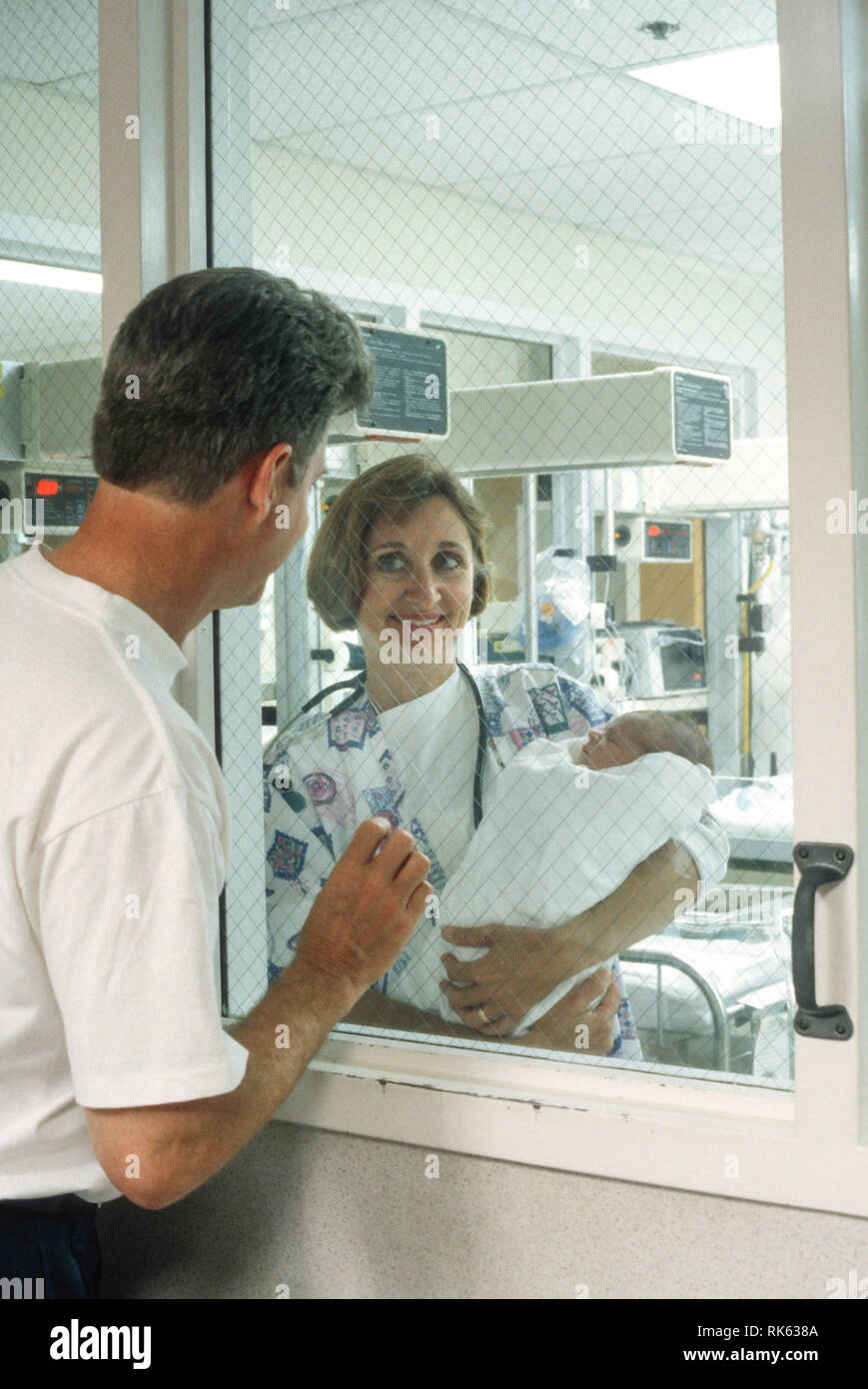 Baby viewing window hospital hi-res stock photography and images - Alamy