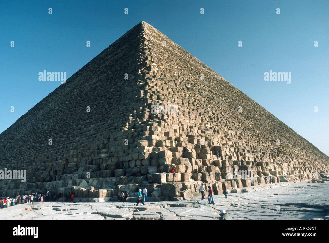 Pyramid of Menkaure, Giza, Egypt Stock Photo - Alamy