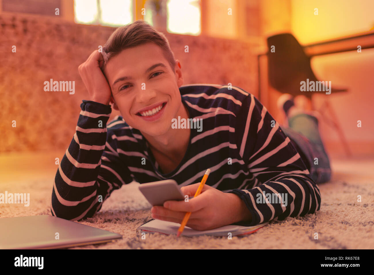 Assignment guy hi-res stock photography and images - Alamy