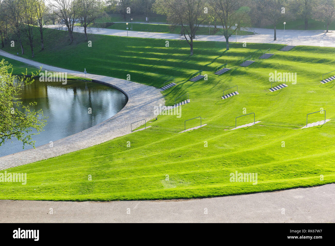 Green terrace hi-res stock photography and images - Alamy