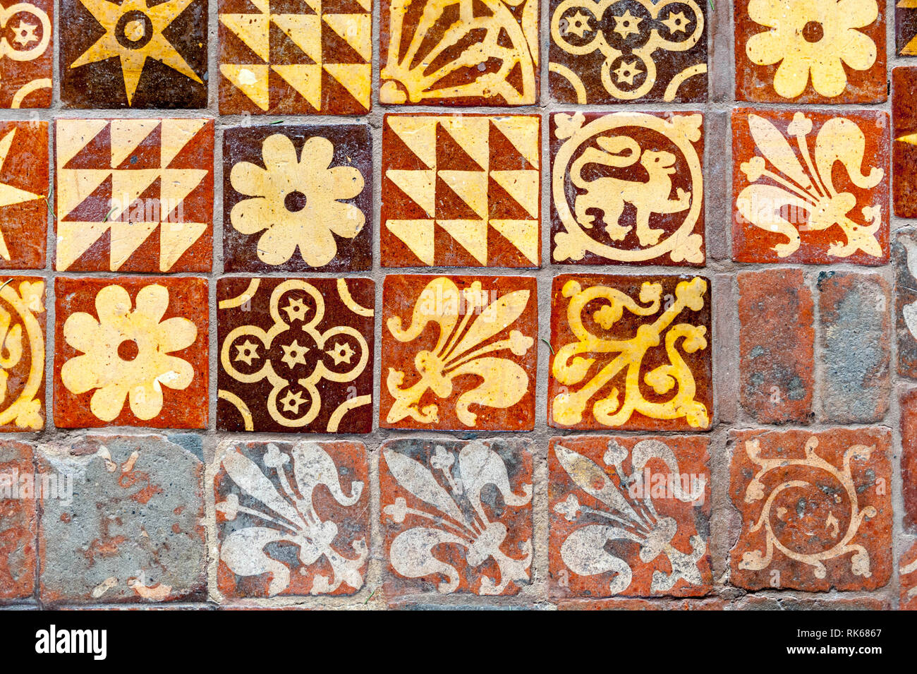 Medieval 13th Century decorative wall tiles in Winchester Cathedral ...