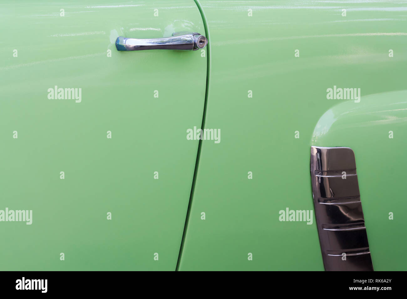 Vintage car lateral view hi-res stock photography and images - Alamy