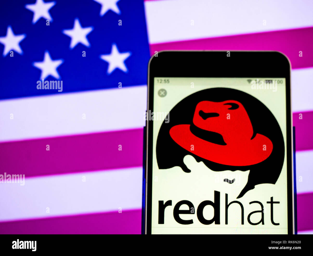 Company logo on hat hi-res stock photography and images - Alamy