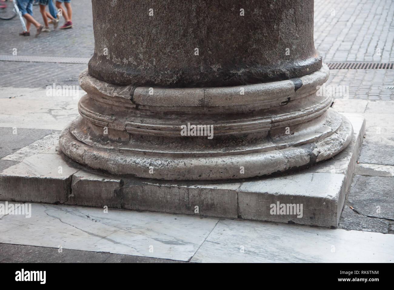 Pillars of the Pantheon in Rome Stock Photo - Alamy