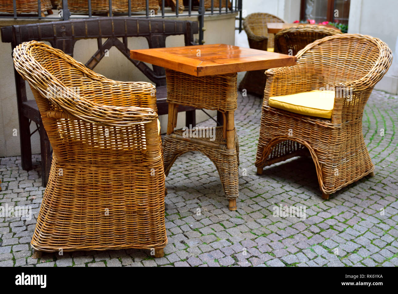Outside table chair hi-res stock photography and images - Alamy