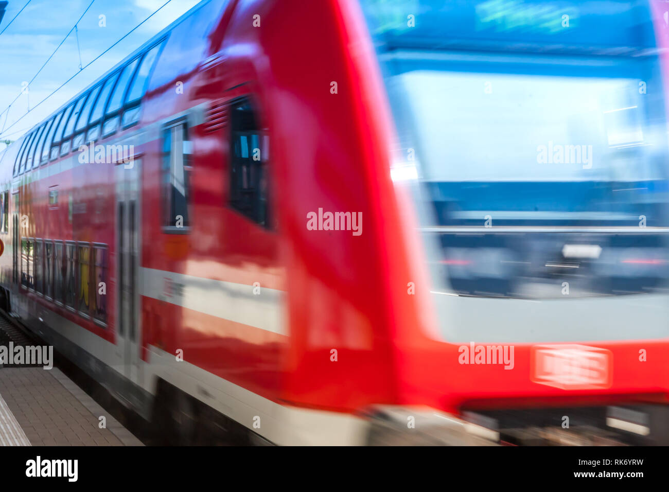 Electric train movement hi-res stock photography and images - Alamy