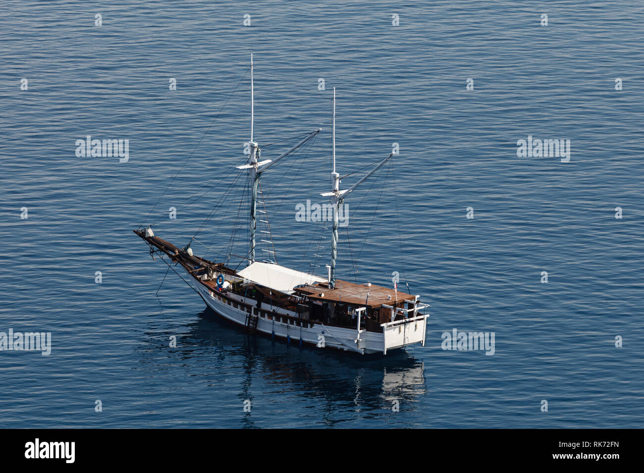 Two masted sailboat hi-res stock photography and images - Alamy