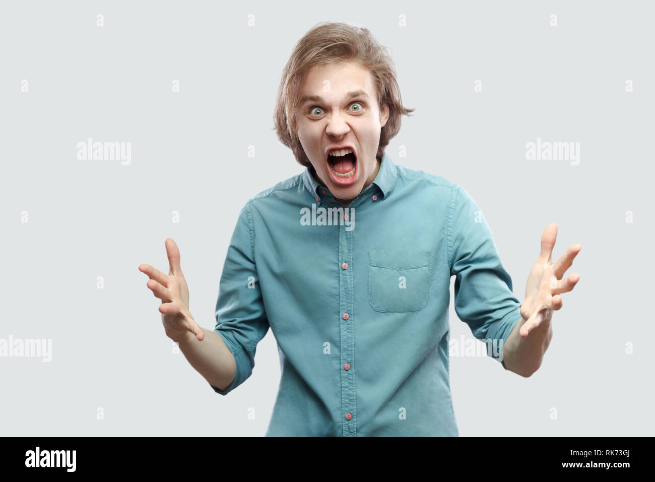 Angry screaming hi-res stock photography and images - Alamy
