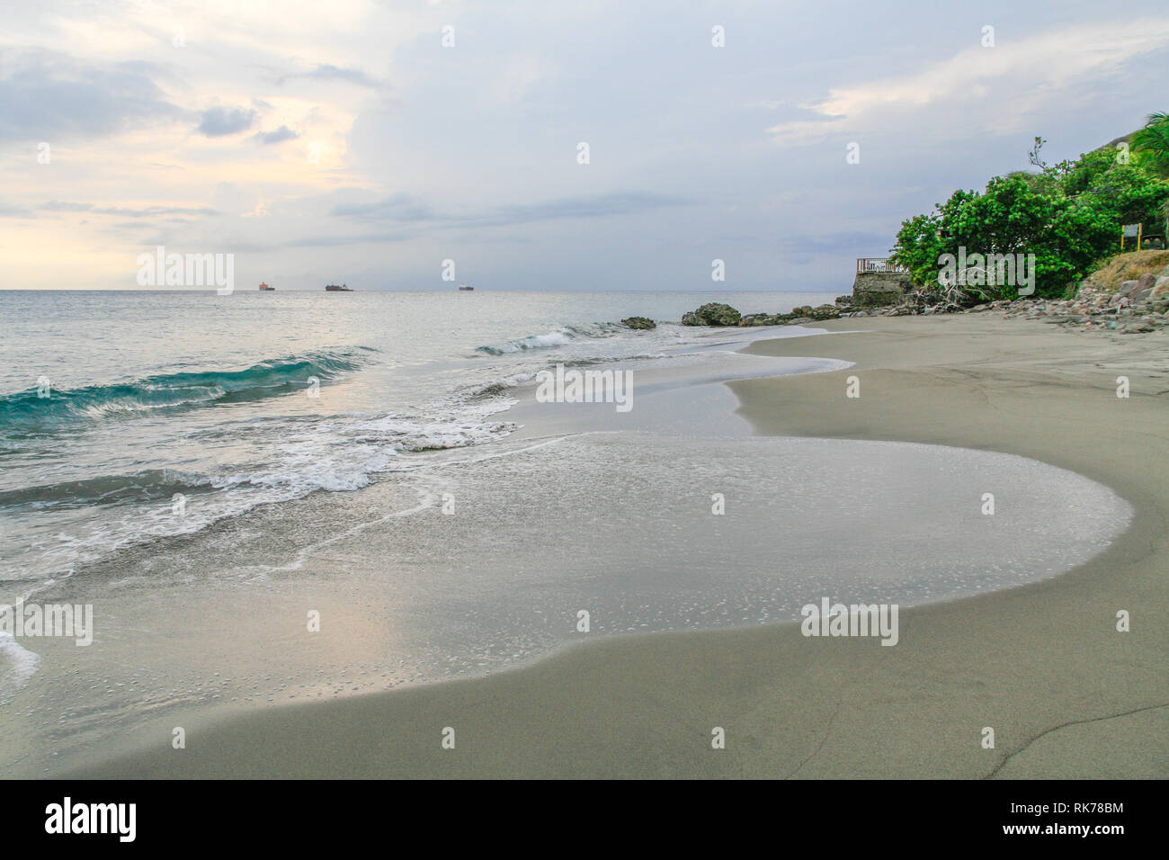 Beach island statia hi-res stock photography and images - Alamy