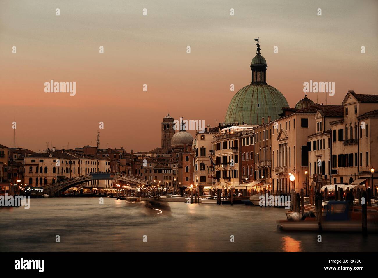 Venice grand canal sunset view with historical buildings. Italy Stock ...