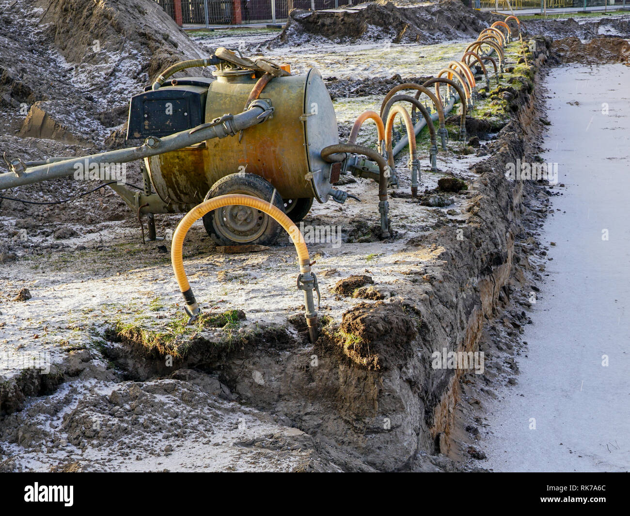 Groundwater pumping hi-res stock photography and images - Alamy