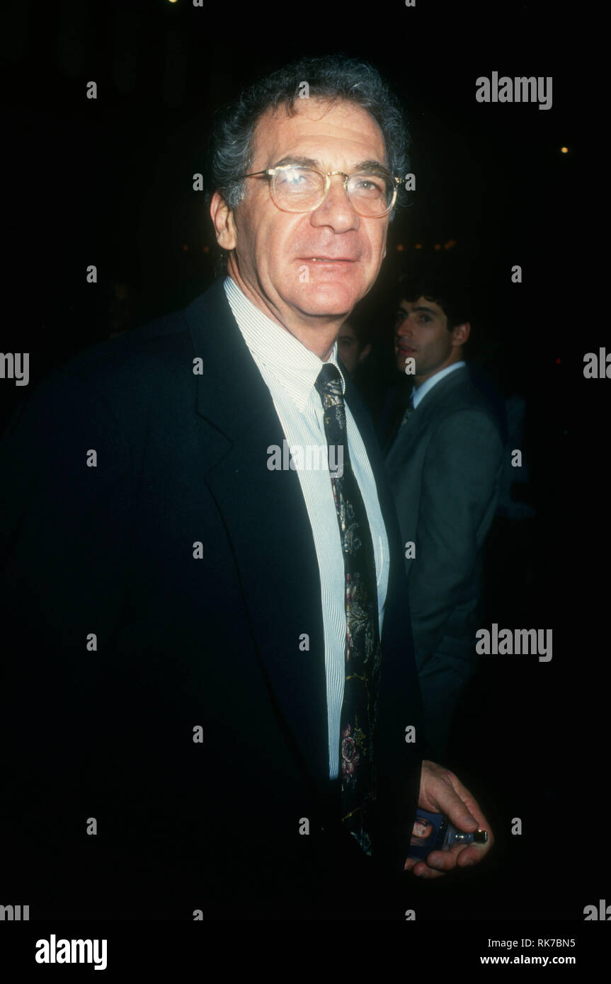 LAS VEGAS, NV - JANUARY 1:Director Sydney Pollack attends 'An Evening ...