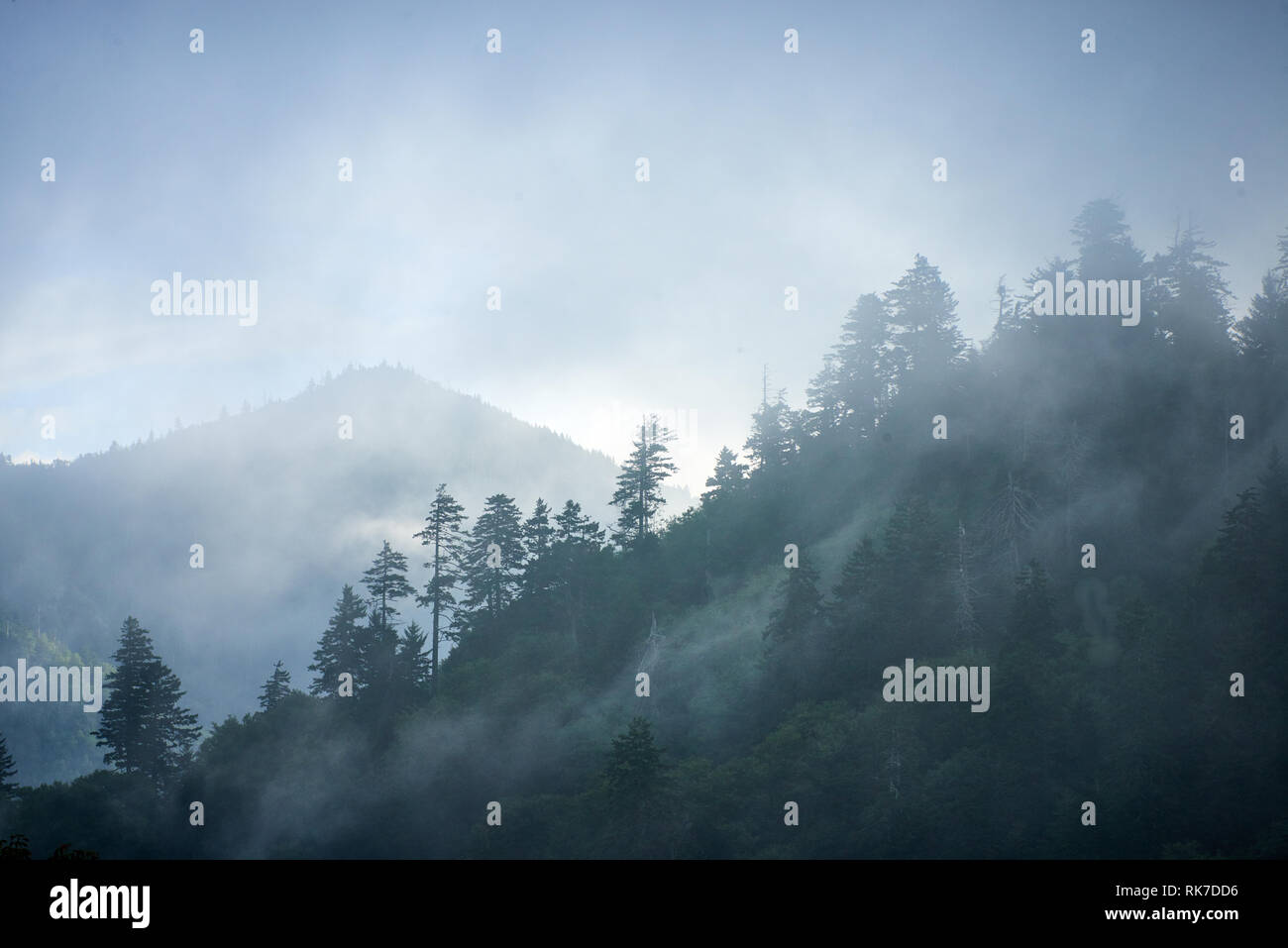 Beautiful smokey sky hi-res stock photography and images - Alamy