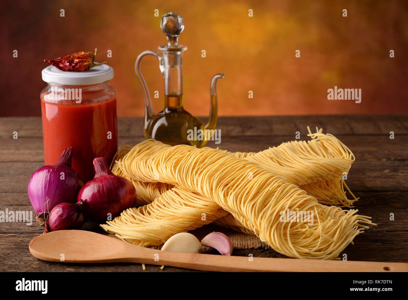Tajarin hi-res stock photography and images - Alamy