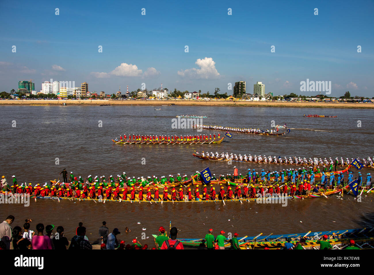 Phnom penh water festival firework hi-res stock photography and images ...