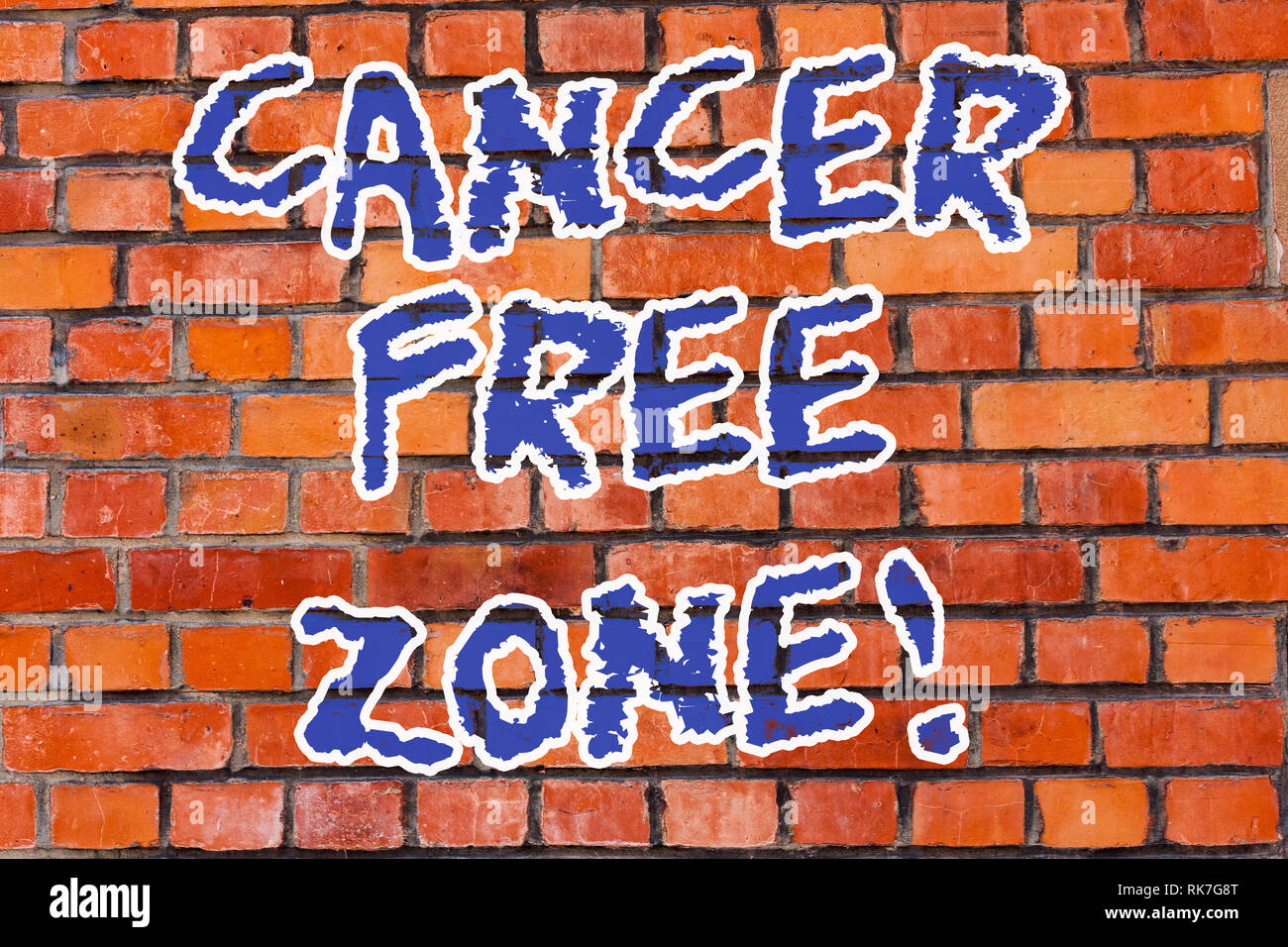 Graffiti with word smoke hi-res stock photography and images - Alamy