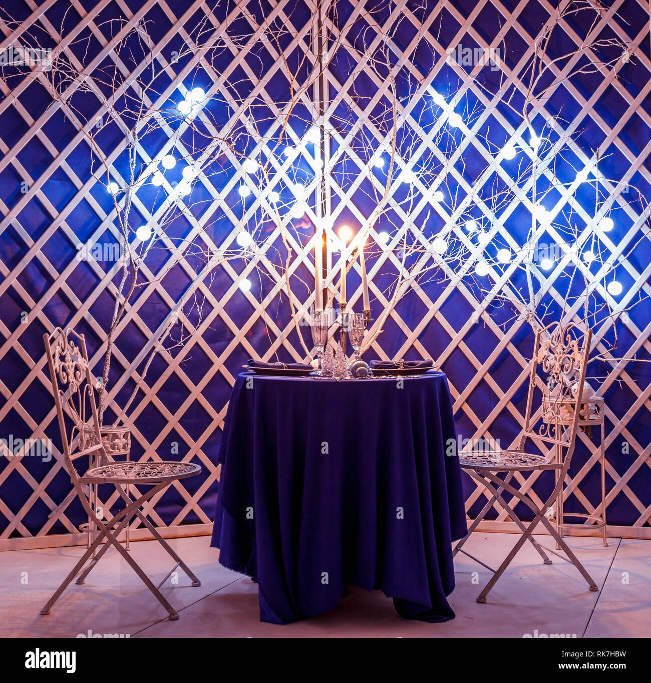 Tables without chairs hi-res stock photography and images - Alamy