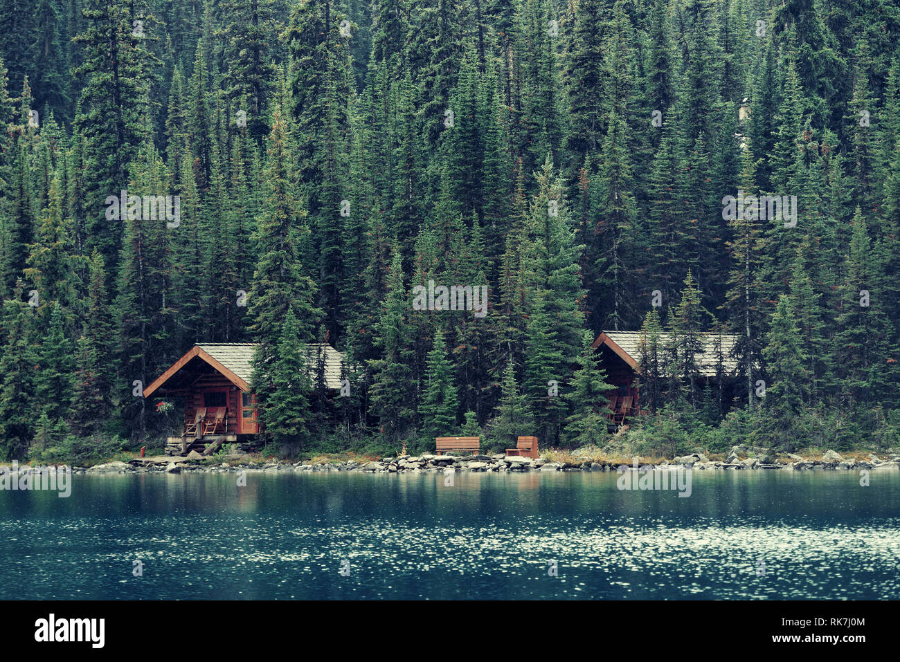 Lake O'hara with waterfront cabin, Yohu National Park, Canada Stock ...