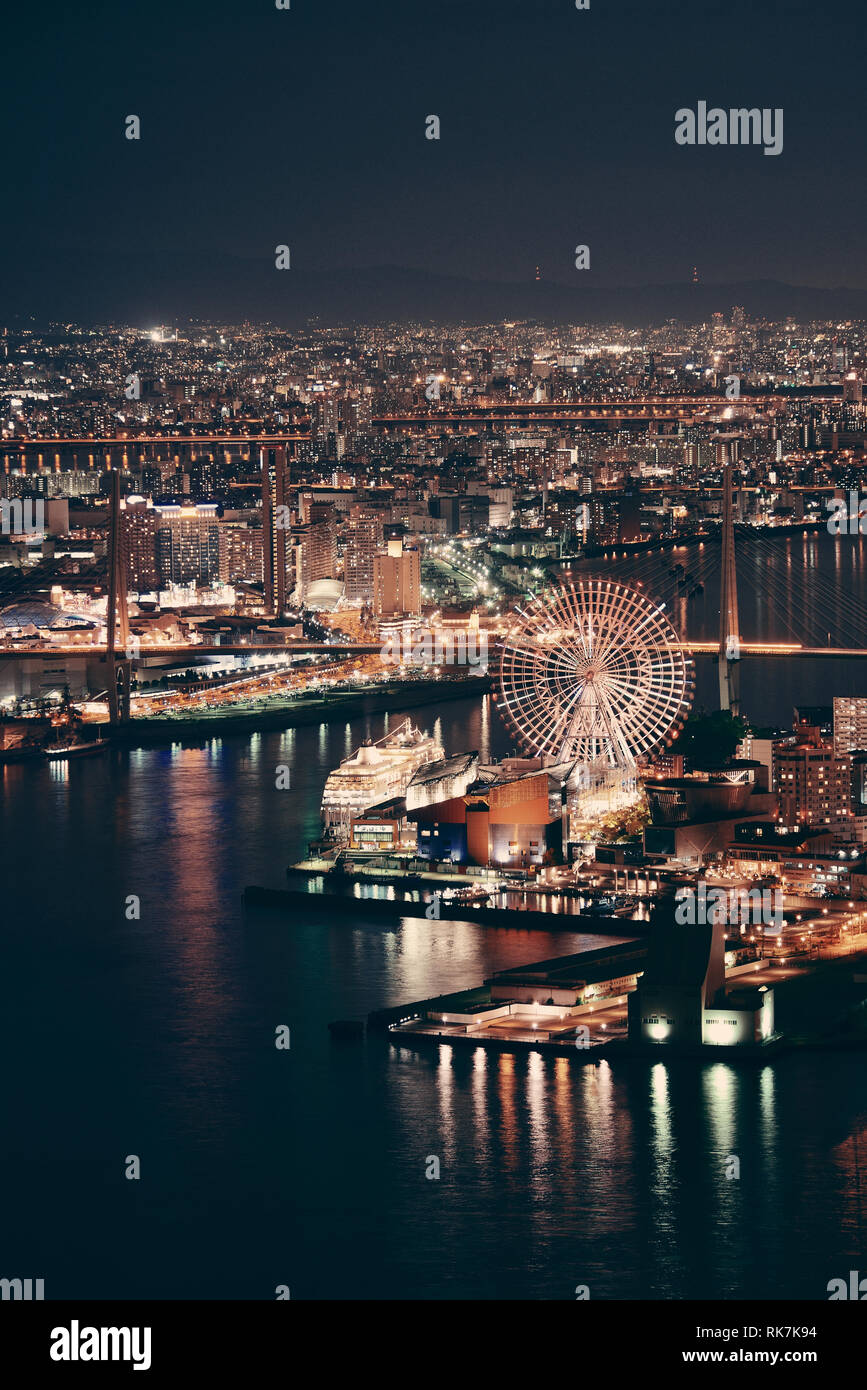 Osaka urban city park rooftop view hi-res stock photography and images ...