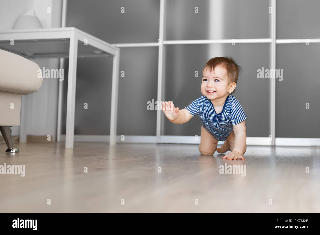 Boy crawls hi-res stock photography and images - Alamy