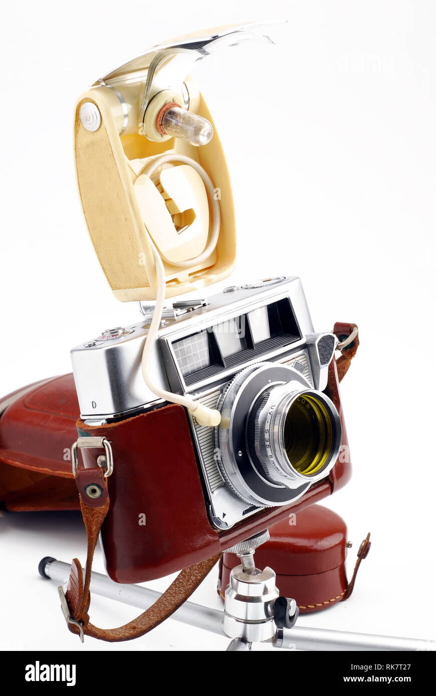 Old flash camera tripod hi-res stock photography and images - Alamy