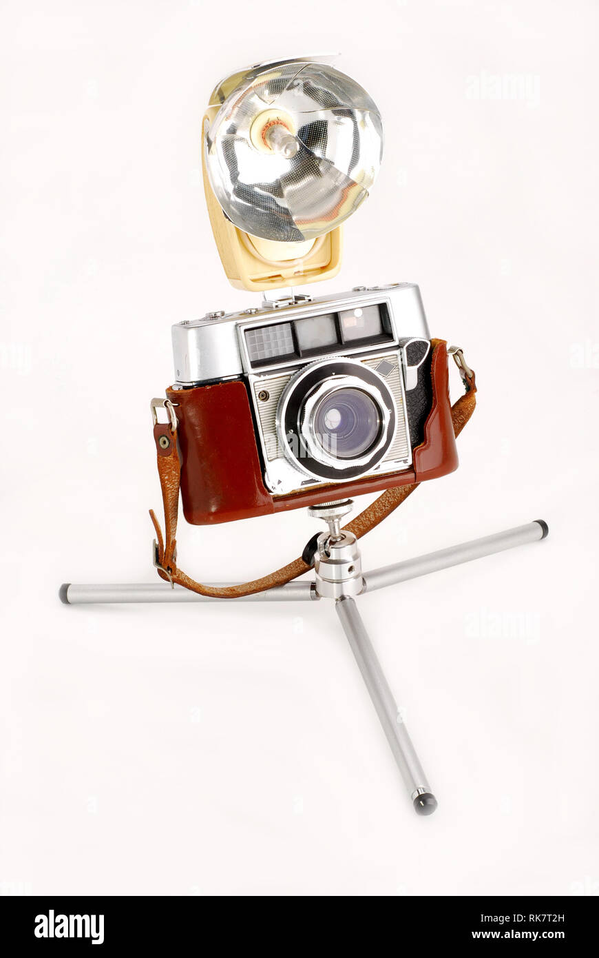 Old Flash Camera Tripod High Resolution Stock Photography and Images ...