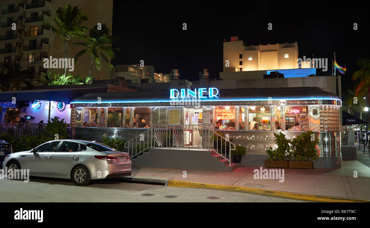 Diner at night in Miami Florida Stock Photo - Alamy