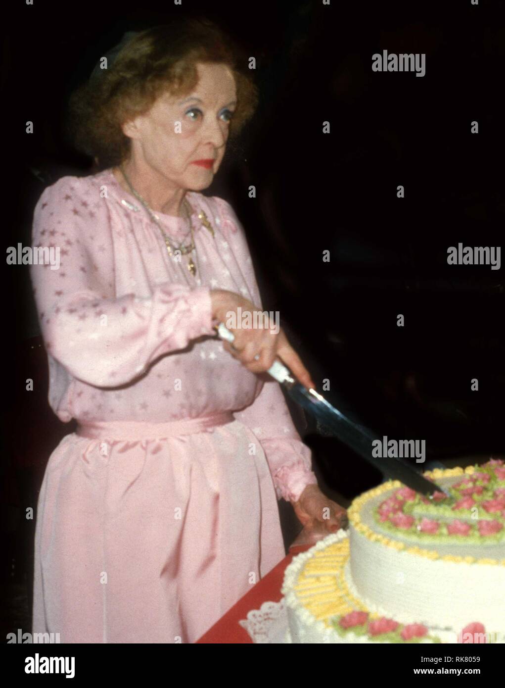 Bette Davis 1988 Photo By John Barrett/PHOTOlink Stock Photo - Alamy