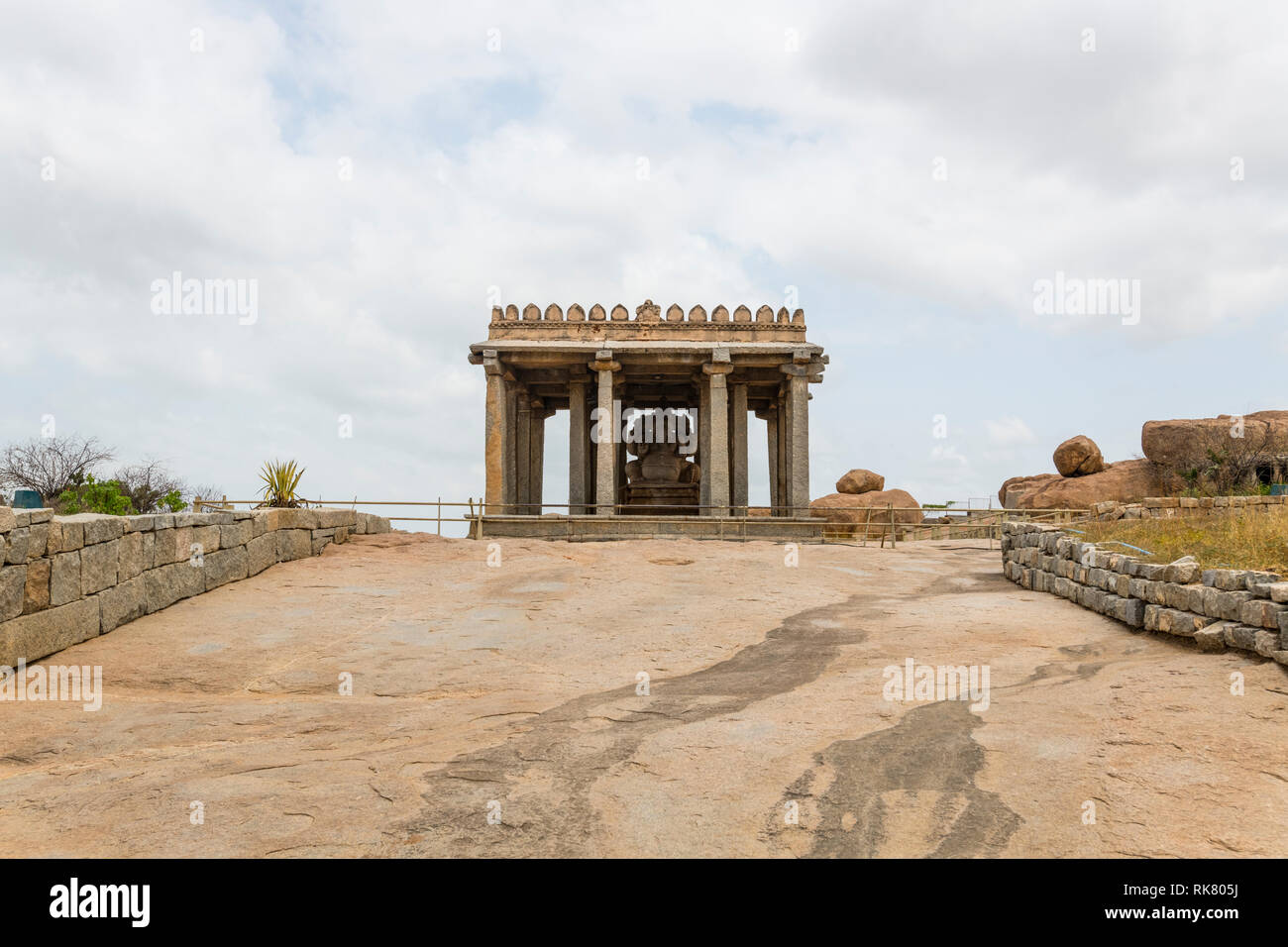 Sasivekalu ganesha temple hi-res stock photography and images - Alamy