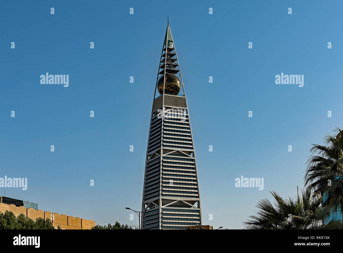 Images of Al Faisaliyah Center - Star Dome - Riyadh, Saudi Arabia Stock ...