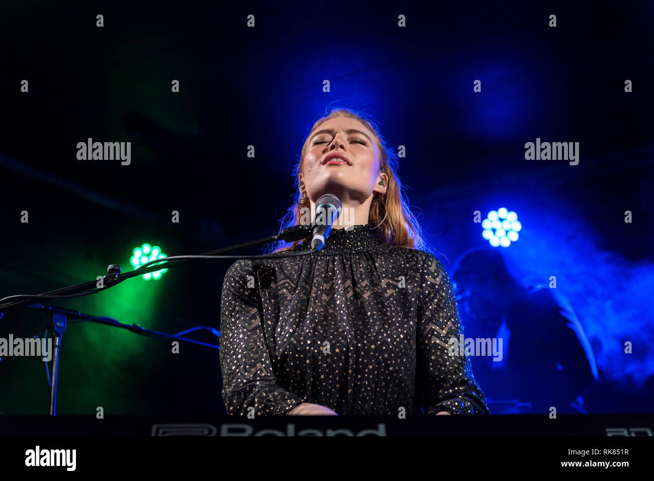 Freya Ridings performing at the Wardrobe Leeds UK 28th October 2018 ...