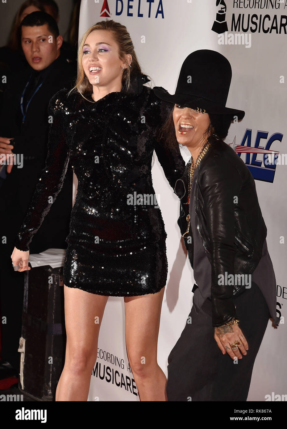 Linda perry red carpet event hi-res stock photography and images - Alamy