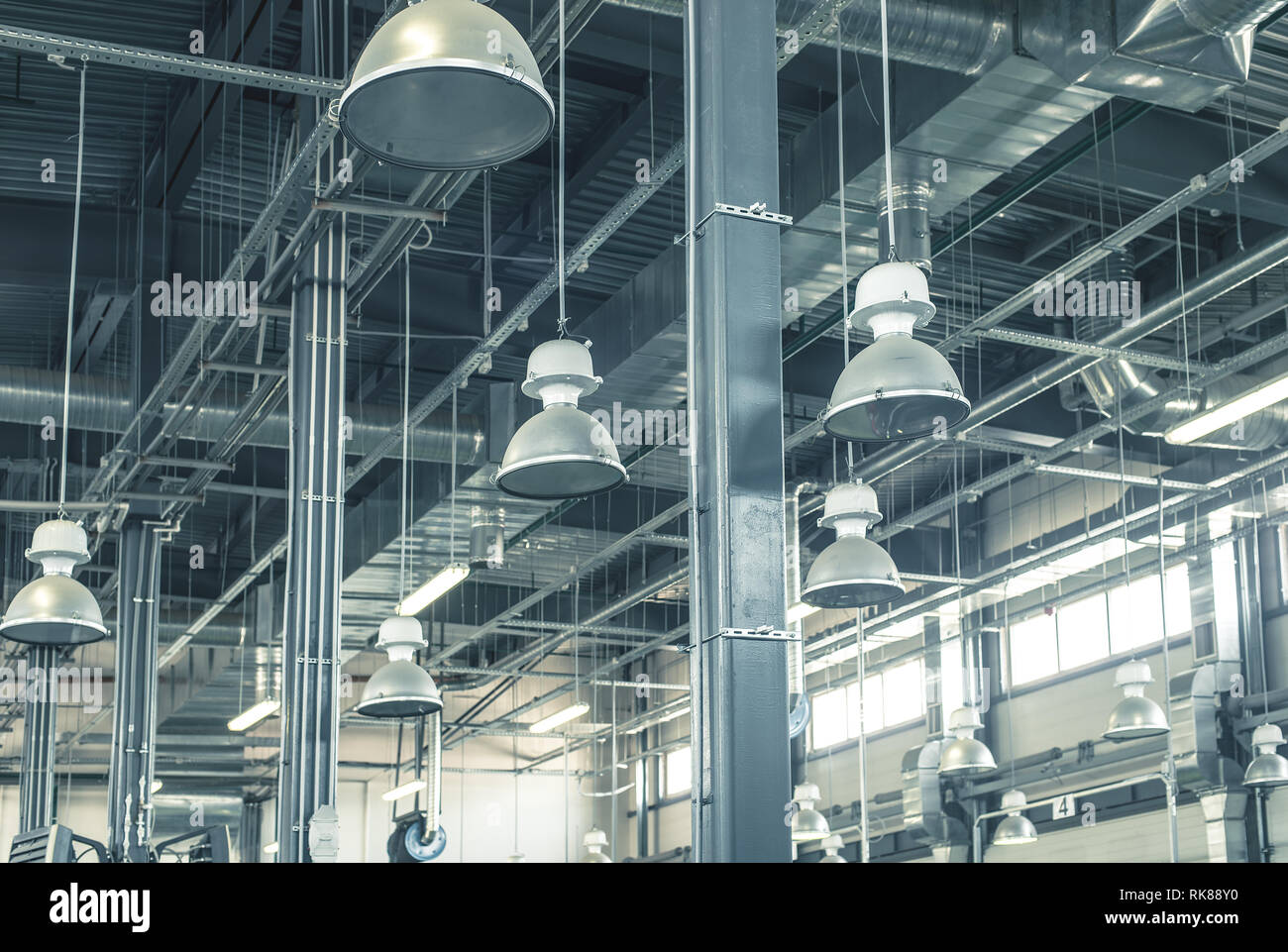 Industrial shop hi-res stock photography and images - Alamy