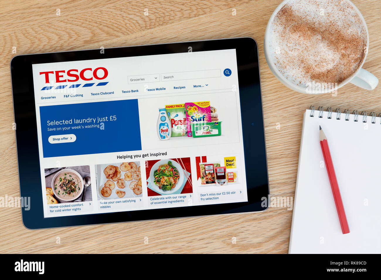 Tesco logo icon hi-res stock photography and images - Alamy