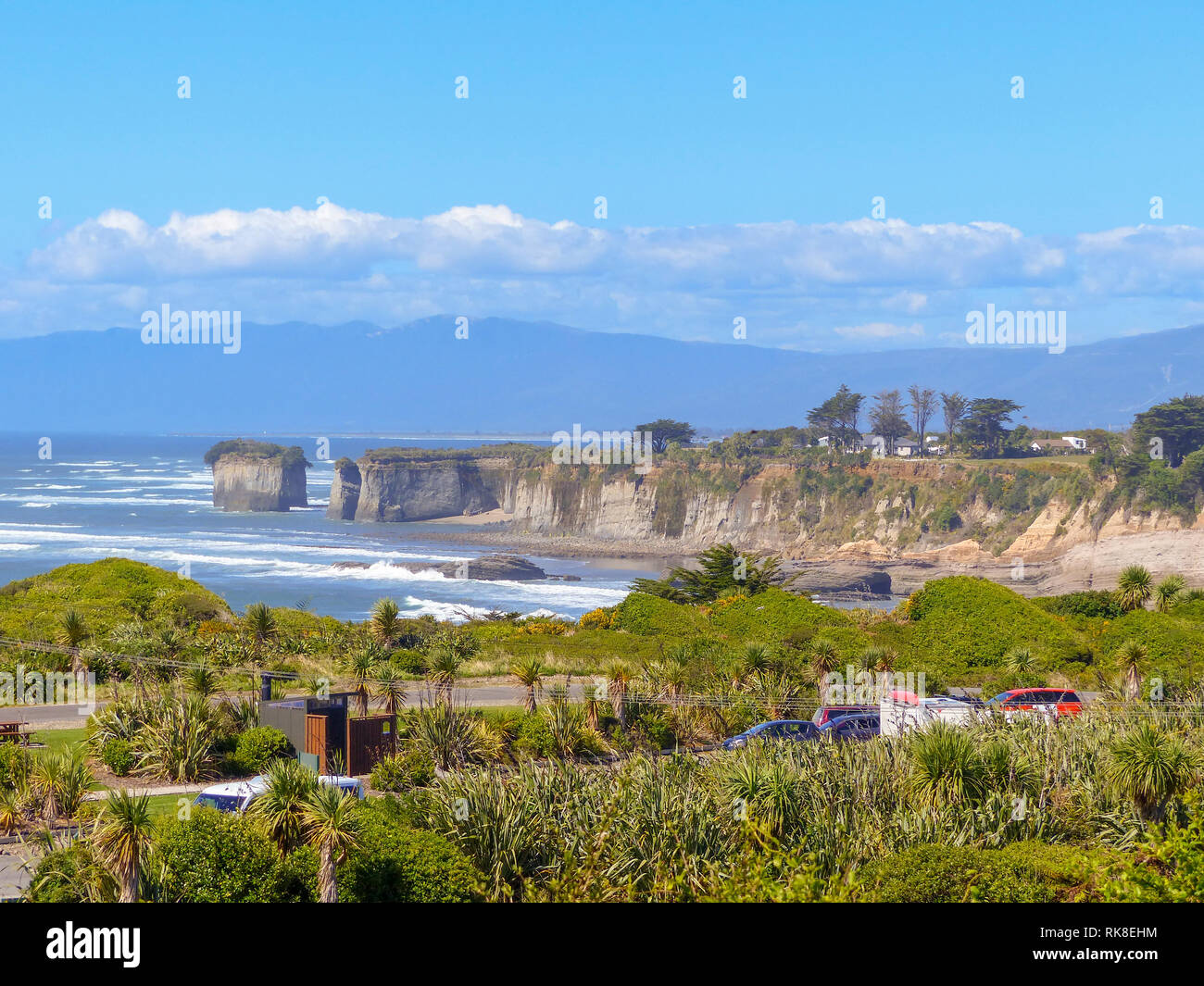 White Limestone Rock Formations And Fine Sandy Beach At Cathedral Cove ...