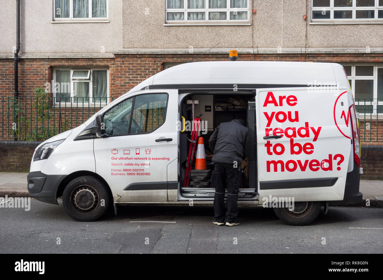 Virgin Media Van Stock Photos & Virgin Media Van Stock Images - Alamy