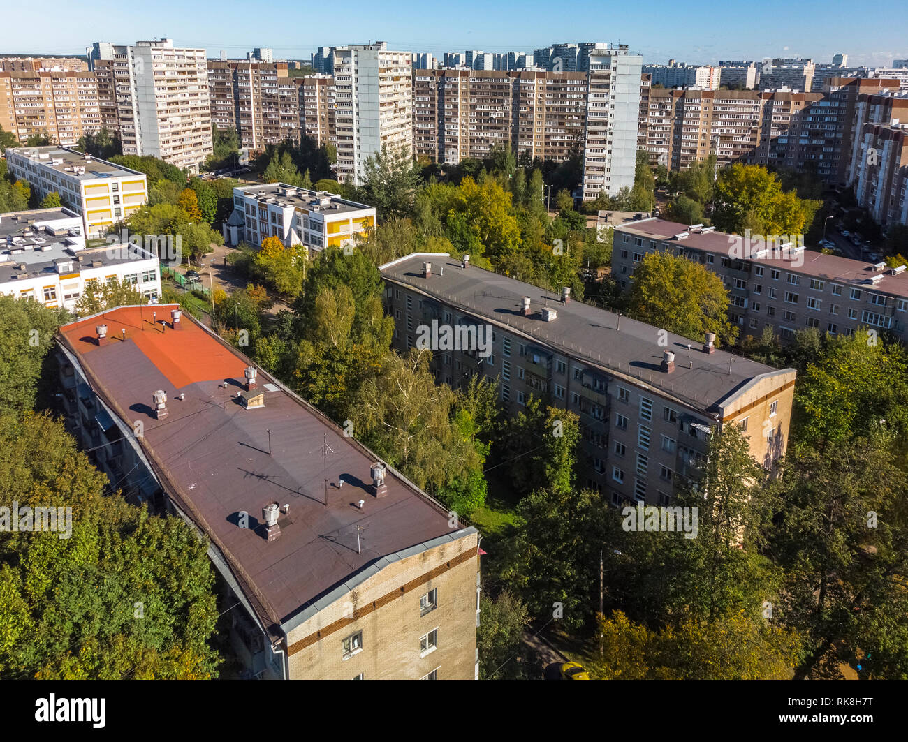 Different heights of buildings hi-res stock photography and images - Alamy