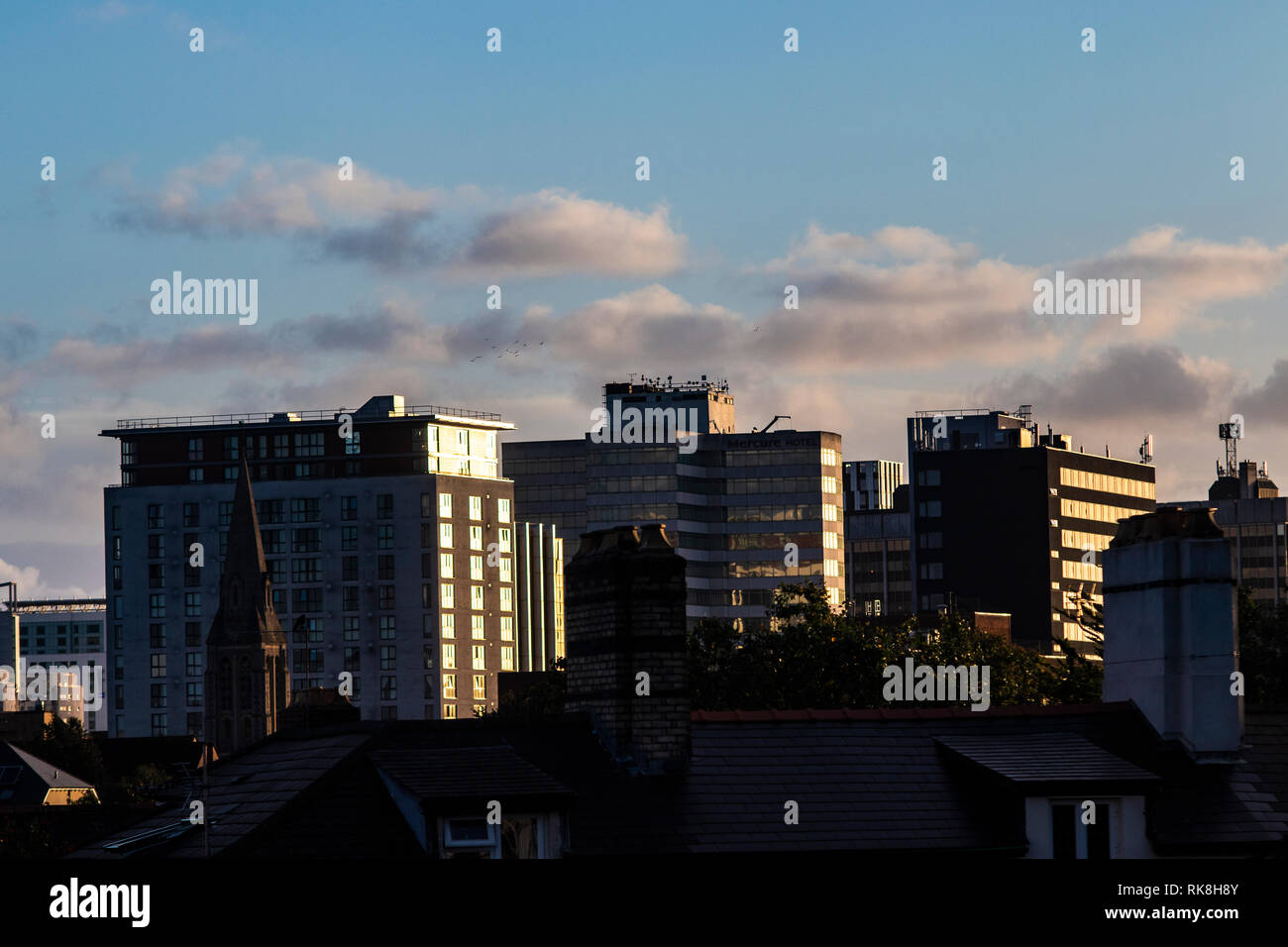 Cardiff skyline hi-res stock photography and images - Alamy
