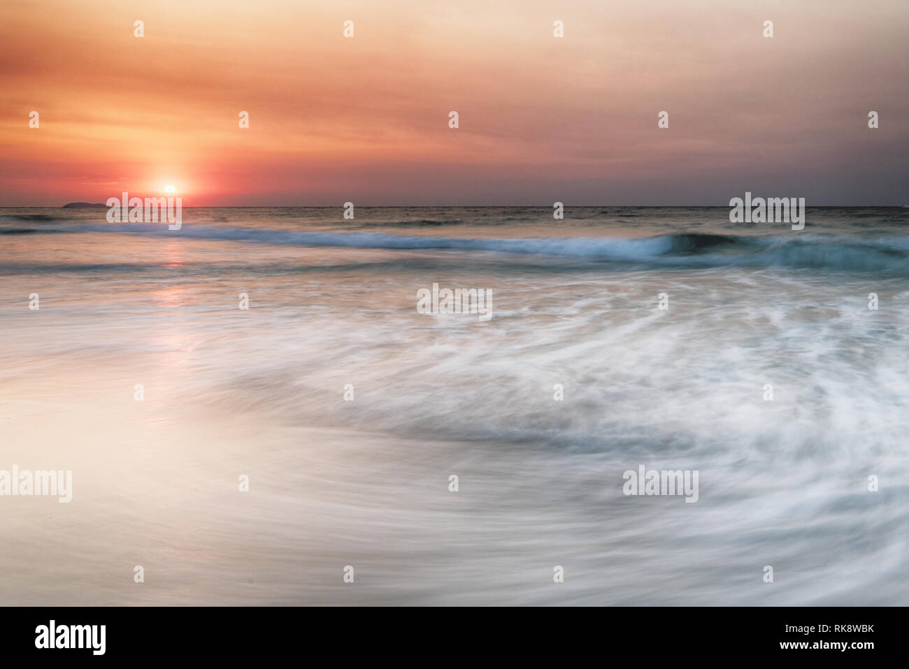 Moonrise over beach hi-res stock photography and images - Alamy